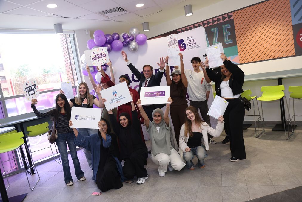 The Sixth Form Bolton - Students Achieve Their Potential at the Sixth Form Bolton