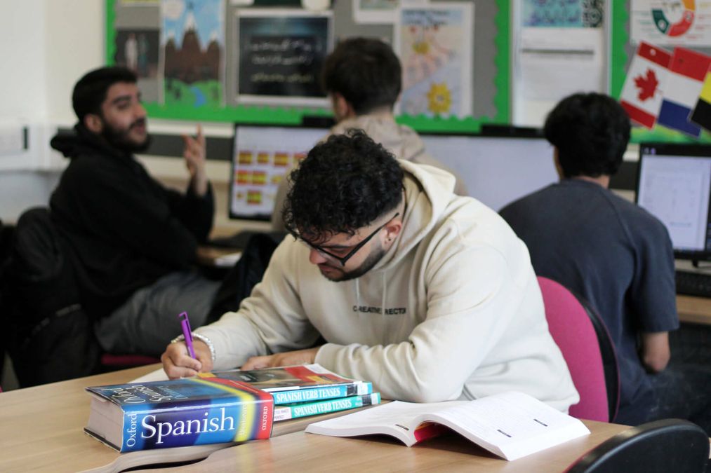 The Sixth Form Bolton - Spanish