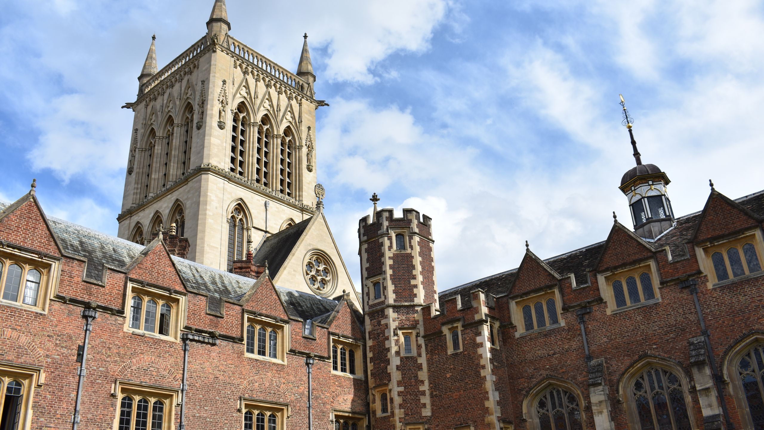 The Sixth Form Bolton - B6 Honours Programme Students Visit the ...